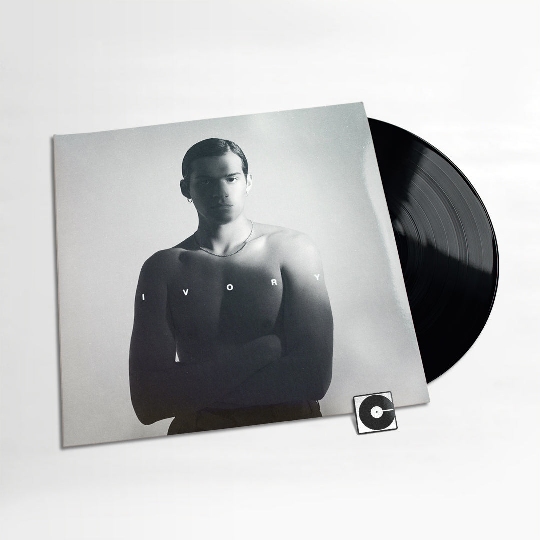 Omar Apollo - "Ivory" – ComebackVinyl.com